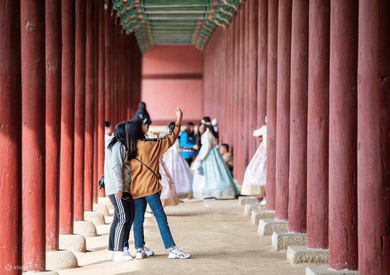 Back Through the Korean History: Hanbok Experience Tour from Seoul - Klook